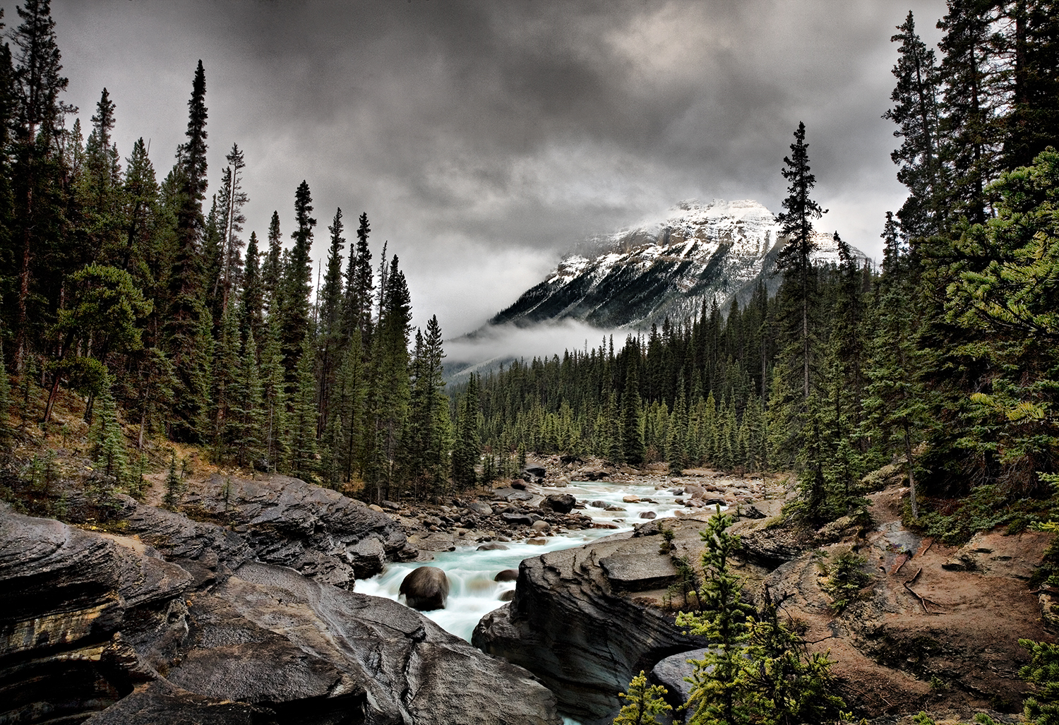 Mistaya valley | Shutterbug